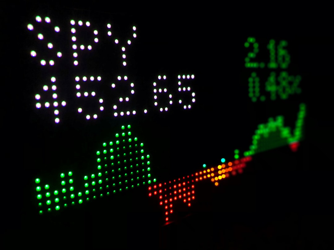 Tech Titans in Turmoil: Why FAANG Stocks Are Shaking – And Where Smart ...