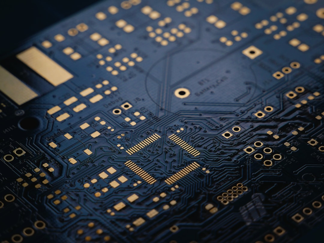 The Great Silicon Shuffle: Intel's Surprise Comeback Bid and AMD's AI ...