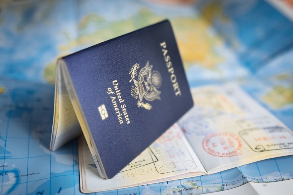 The Green Card Gridlock & H1B Hurdles: Urgent 2026 Updates Reshaping ...